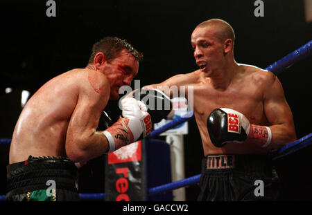 Boxing - BBBofC British Super Featherweight Title - Pat Cowdell v Stock ...