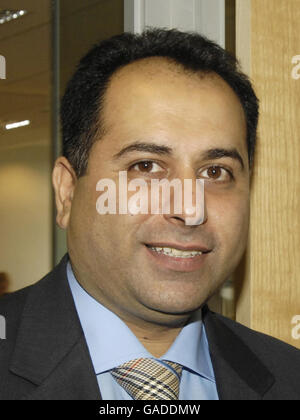 Head shot of former Conservative MP Alan Amos. He switched allegiance ...