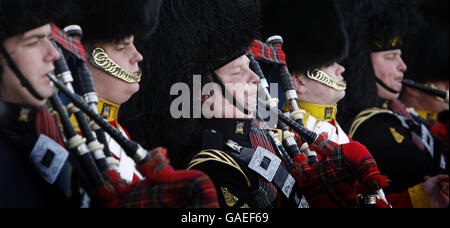 Royal Scots Guards military pipers playing bagpipes in kilt uniforms at ...