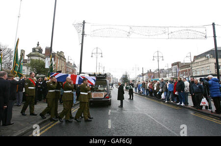 The coffin of Sergeant Lee Johnson, 33, of 2nd Battalion, The Yorkshire ...