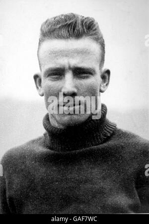 Harry Hibbs, Birmingham goalkeeper Stock Photo - Alamy