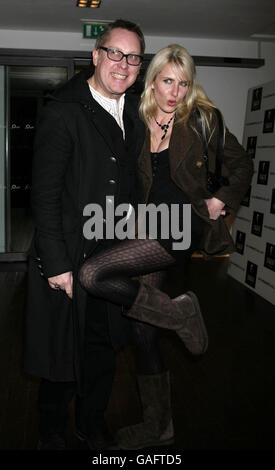 Vic Reeves and Nancy Sorrell arrive with their twin daughters Elizabeth ...