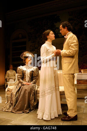 THE IMPORTANCE OF BEING EARNEST Stock Photo - Alamy
