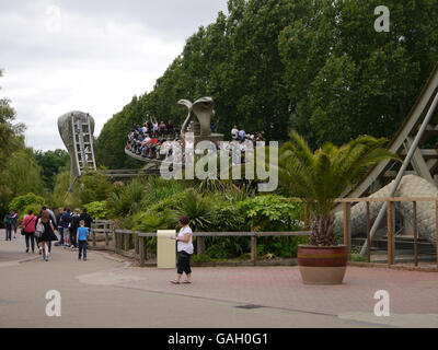 The Kobra ride at Chessington World of Adventures theme park Stock ...