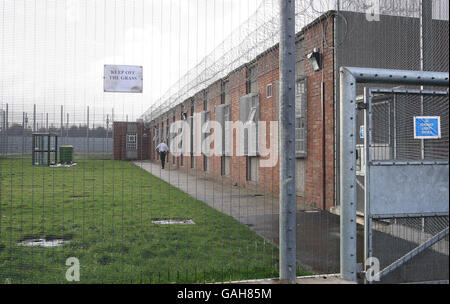 First jail in new prisons scheme. General view of HMP Kennet in Maghull ...