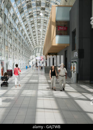 Union Pearson Express Terminal concourse connecting skywalk, Toronto ...