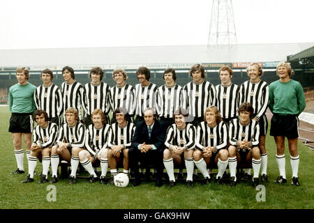 Newcastle United s Willie McFaul and Paul Gascoigne Gazza banking money ...
