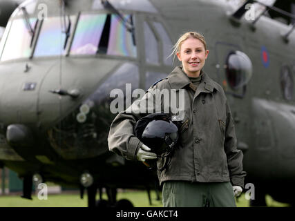 Sergeant Liz McConaghy, one of only six female loadmasters in the Royal ...