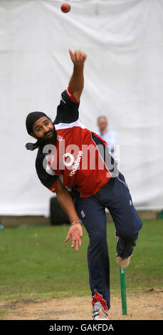 Seddon Park, Hamilton, New Zealand. 2nd Mar, 2019. International Test ...
