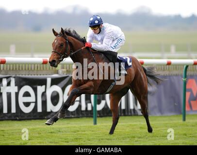 Art Connoisseur ridden by Jamie Spencer wins the Call Geoff Huffer ...