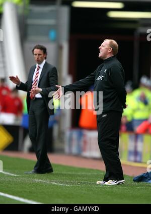 GARETH SOUTHGATE & GARY MEGSON MIDDLESBROUGH V BOLTON RIVERSIDE STADIUM ...