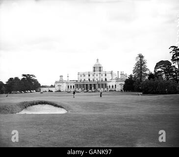 Stoke Poges Clubhouse 2 Stock Photo - Alamy