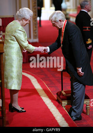 Britain's Queen Elizabeth receives Sir Orville Turnquest, Governor ...