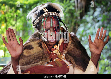 Professional circumciser still practicing female genital mutilation in ...