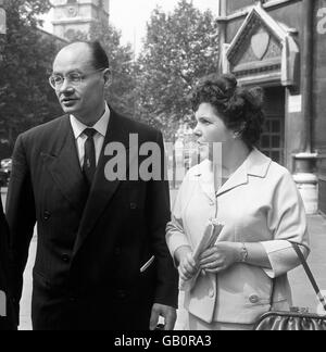 British Crime - Prisons - Escaped Prisoners - Walter "Angel Face ...