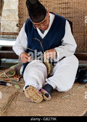 traditional straw plaiting in Namsangol Hanok village, Seoul, South ...