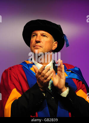 Sir Ian Botham, 52, waits to receive his Honorary Doctorate in Sports ...