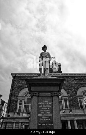 South African War Memorial, Carmarthen Guild Hall, Carmarthenshire ...