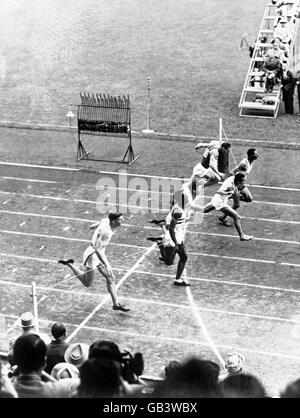 Britain's Emmanuel Mcdonald Bailey wins heat 6 of the men's 100-Metres ...