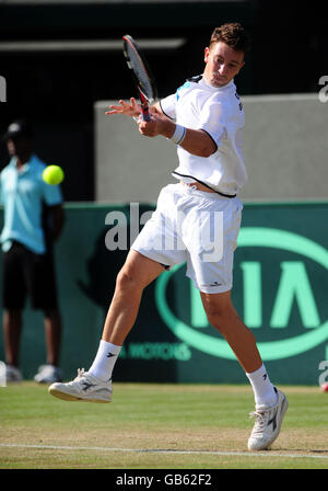 Alex Davis of England in action during the HSBC World Sevens match ...
