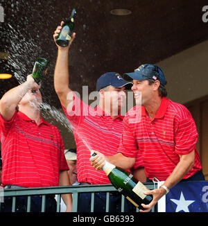USA's captain Paul Azinger celebrates winning the 37th Ryder Cup with ...