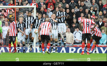 Sunderland and Newcastle United players during a minute applause in ...