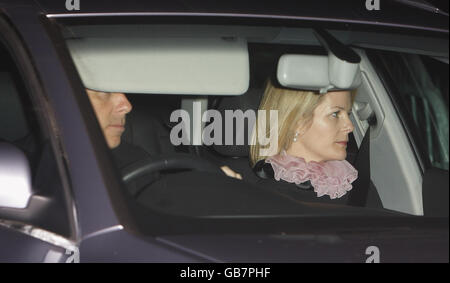 Viscount Linley and his wife Serena arrive at Lambeth Pier before ...