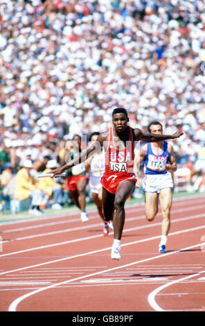 USA's Carl Lewis, world record holder and world champion in t he 100 ...