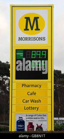 Fuel prices cut Stock Photo - Alamy