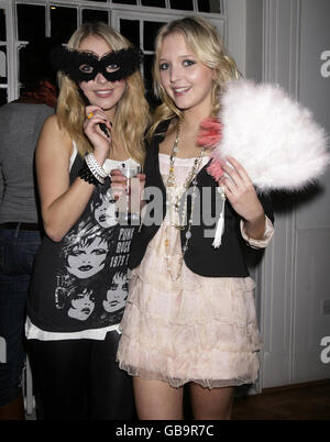 Sam and Amanda, the Twins from Big Brother attend a photocall to ...