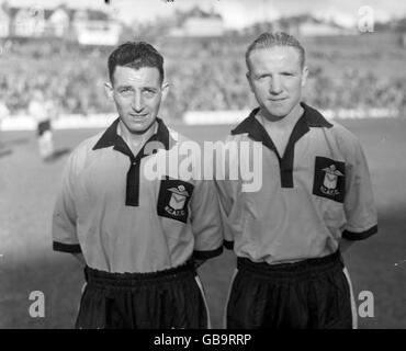 Newport County's Bernard Morrey (Wayne Rooney's great-uncle Stock Photo ...