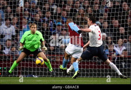 Aston Villa Football Club footballers 1959 Ron Wylie, Vic Crowe ...