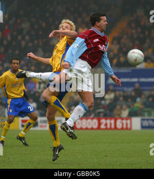 Mansfield Town's Craig Disley and Burnley's Luke Chadwick Stock Photo ...