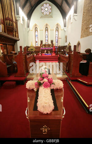 Kathy Staff funeral Stock Photo: 110277162 - Alamy