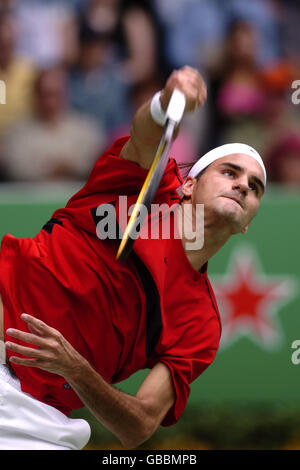 Tennis - Australian Open 2004 - Men's Final. Roger Federer of ...
