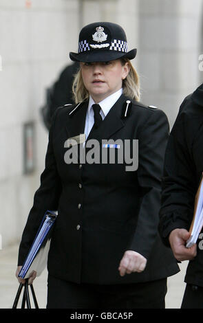 Assistant Chief Constable Debbie Simpson leaves the Old Bailey in ...