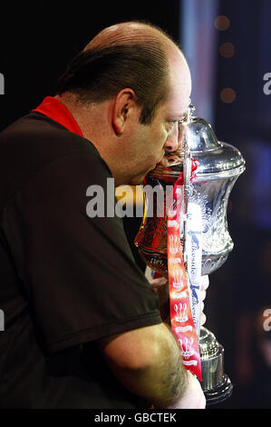 England's player celebrate with the trophy after winning the series ...