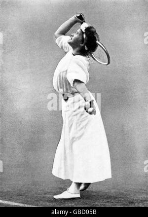 Tennis. May Sutton, Wimbledon ladies' singles champion in 1905 and 1907 ...