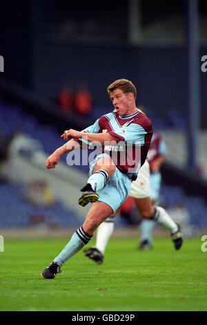 PETER BUTLER WEST HAM UNITED FC 13 September 1994 Stock Photo - Alamy