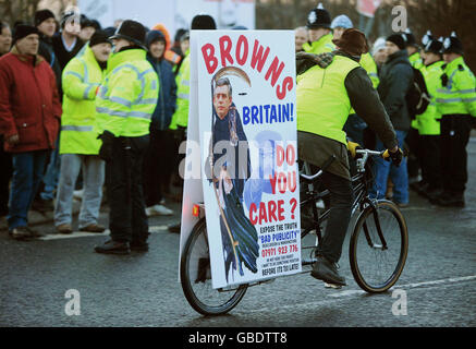Demonstrations outside Staythorpe Power Station, near Newark ...