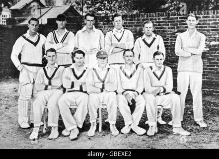 Gentlemen team group: (back row, l-r) Peter Richardson, Esmond Lewis ...