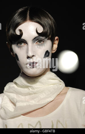 A model wears at collection runway a creation from Malne during ...