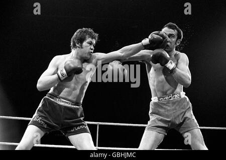Boxing - British Middleweight Title - Alan Minter v Kevin Finnegan ...
