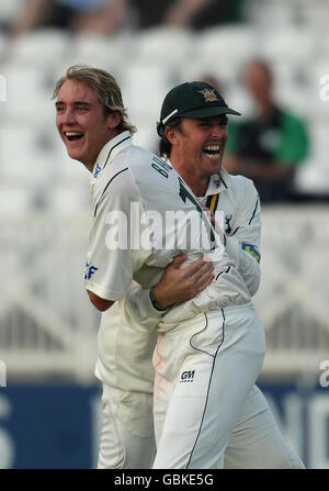 Stuart Broad of Notts celebrates with his team mates after taking the ...