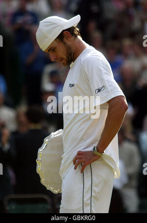 Tennis - Wimbledon 2004 - Men's Final - Roger Federer v Andy Roddick ...