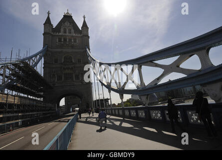 Tower Bridge is reopened after an accident in one of its lifts Stock ...