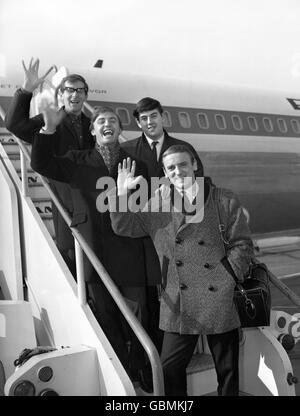 Gerry & The Pacemakers, (Les Chadwick, Gerry Marsden, Les Maguire ...