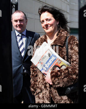 Sunday Tribune journalist Suzanne Breen (centre) outside the High Court ...