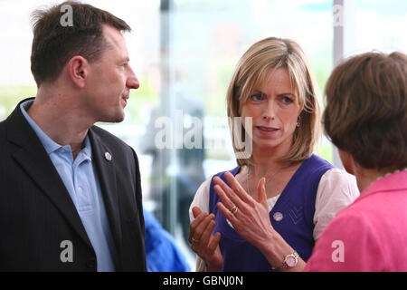Esther Rantzen TV Presenter with husband TV Prodiucer Desmond Wilcox ...