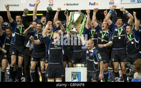 Leinster Rugby players celebrate following victory in the Investec ...